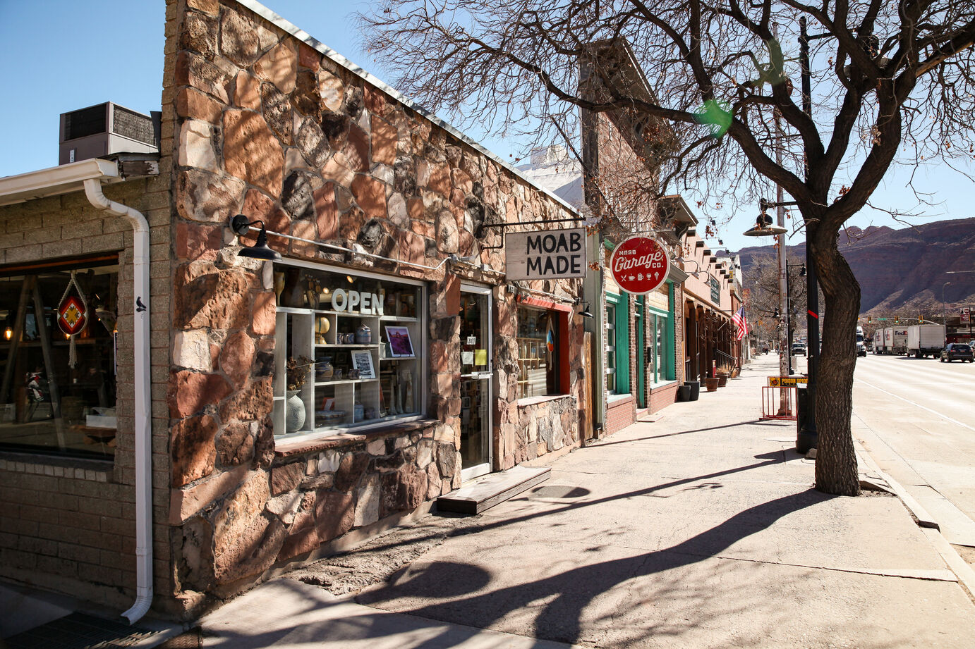 Wolfe's Moab | Hotels in Moab, Utah near Wolfe's Ranch